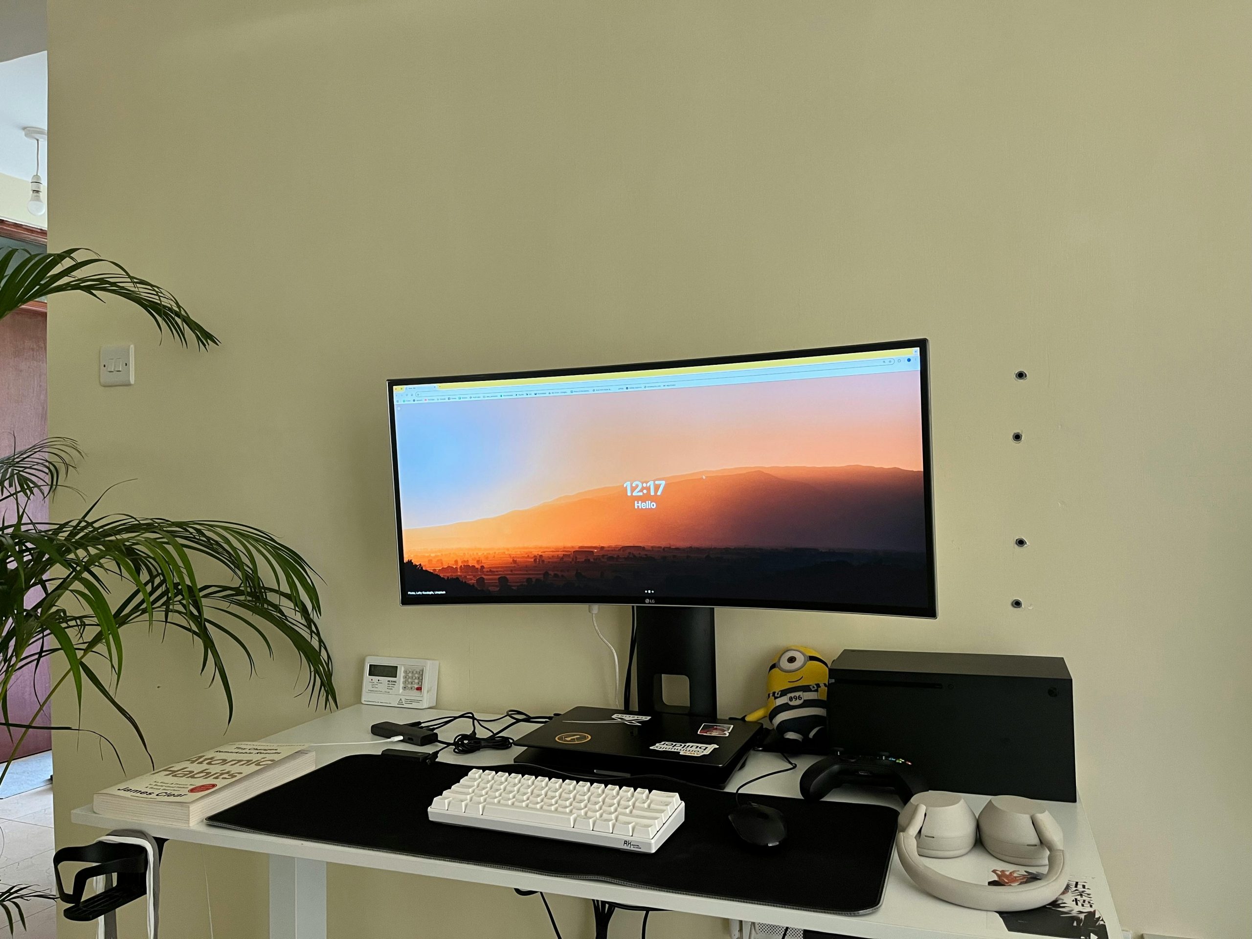 Are Curved Monitors Better? Pros & Cons for Every User